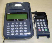 ご利用に際しましては、会計職員にお申し付けください。